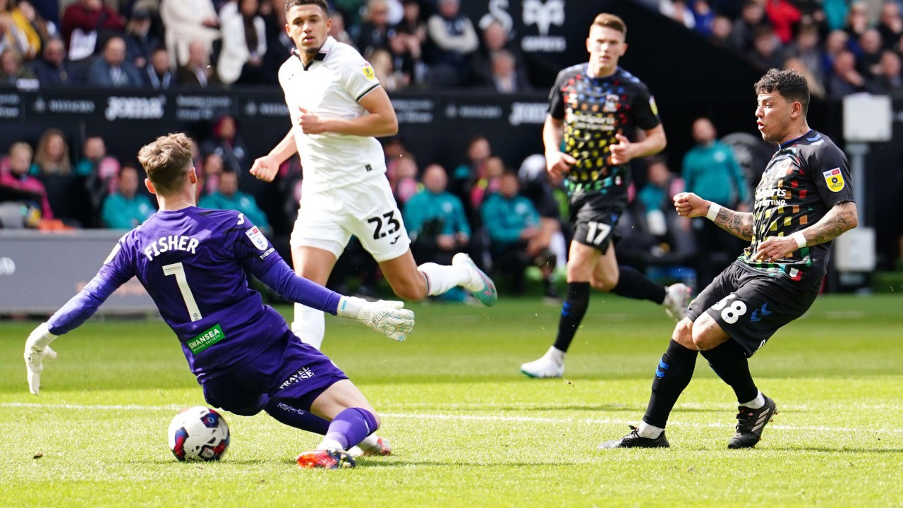 Swansea boss Martin praises Andy Fisher after clean sheet | Swansea