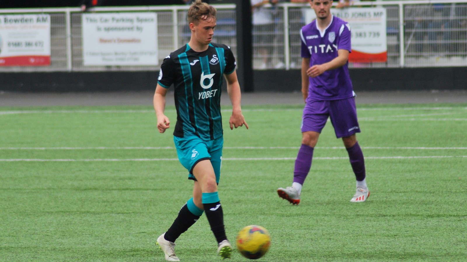 Cameron Berry seals Carmarthen Town loan move | Swansea