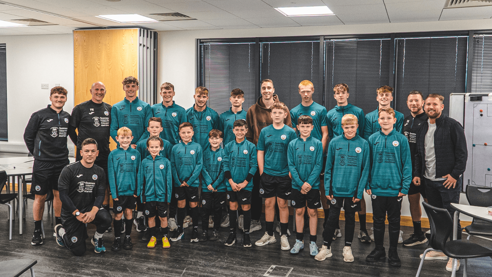 Steven Benda and Dean Thornton deliver Q+A session to academy ...