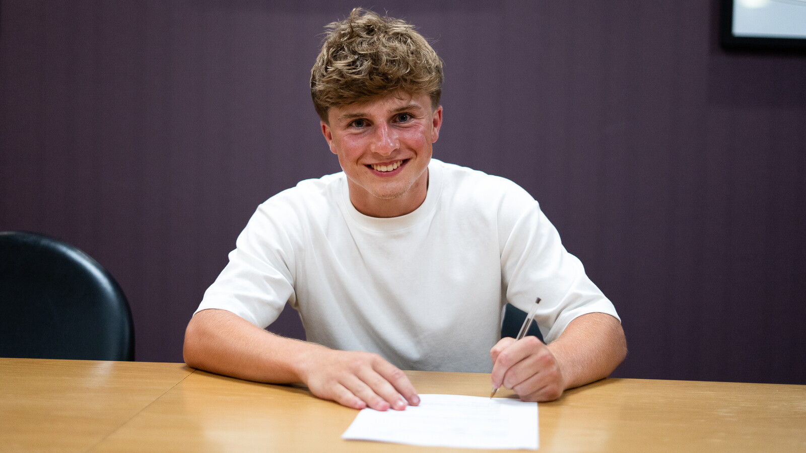 Callum Deacon signs first professional contract at Swansea City | Swansea