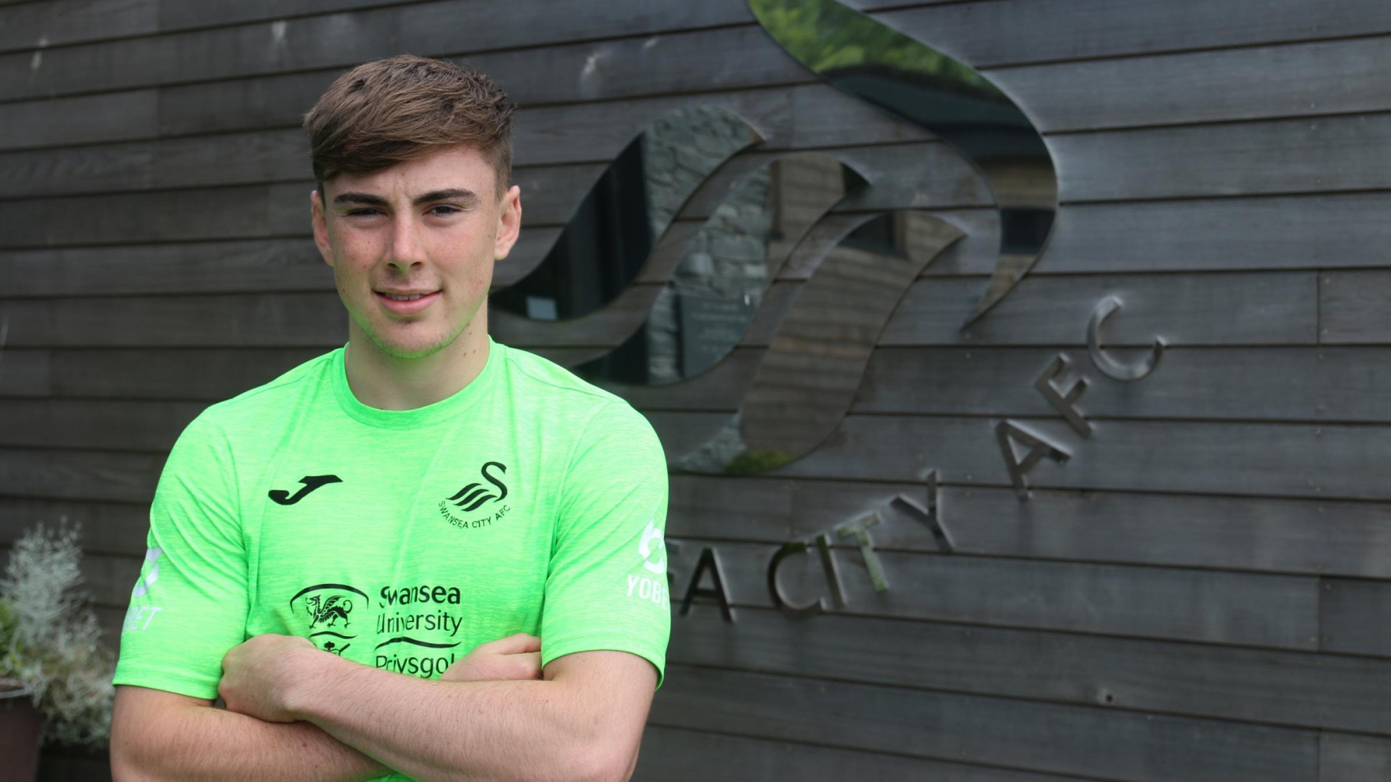 Daniel Williams thrilled to continue Swansea City journey | Swansea