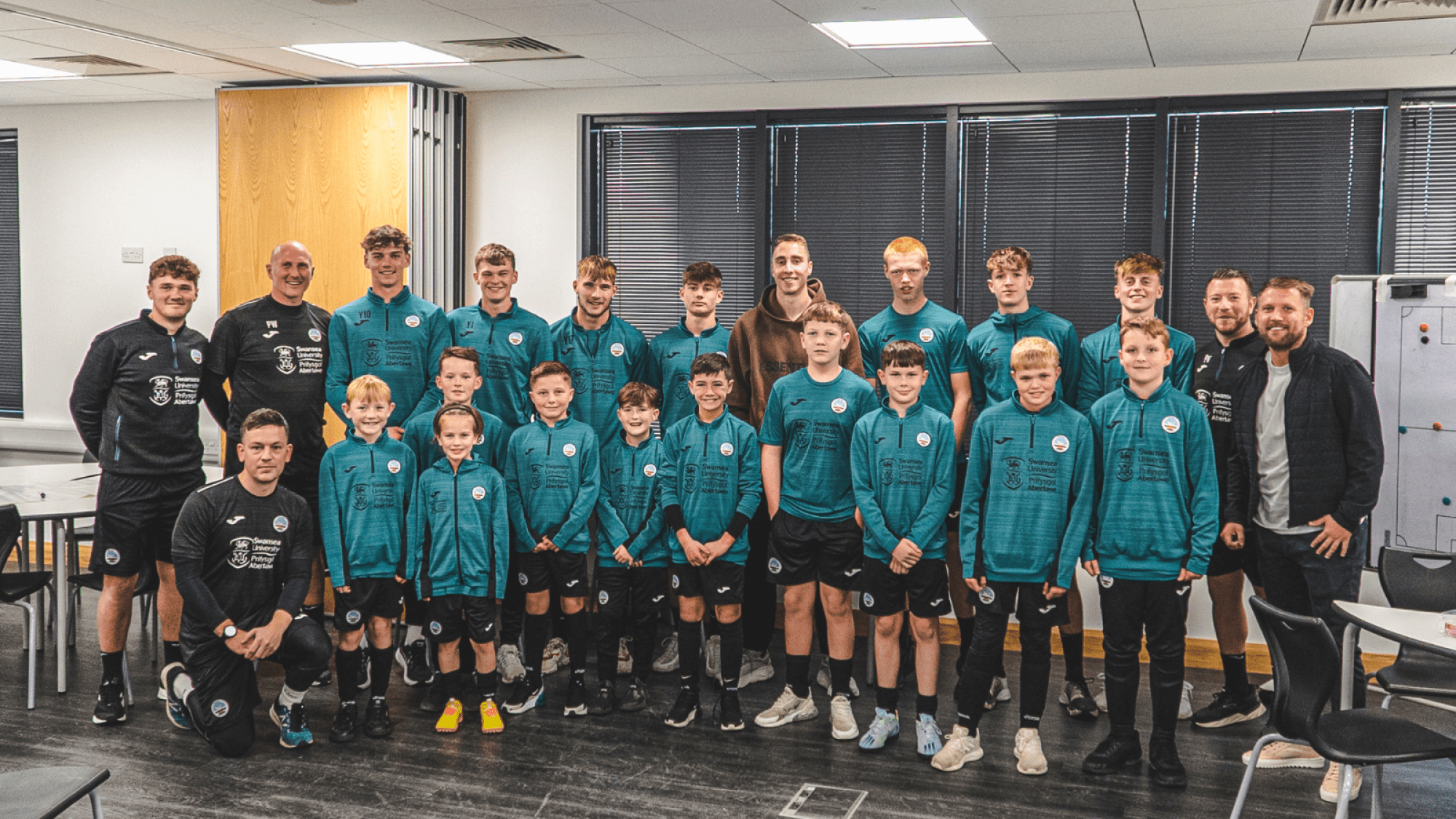 Steven Benda and Dean Thornton deliver Q+A session to academy ...