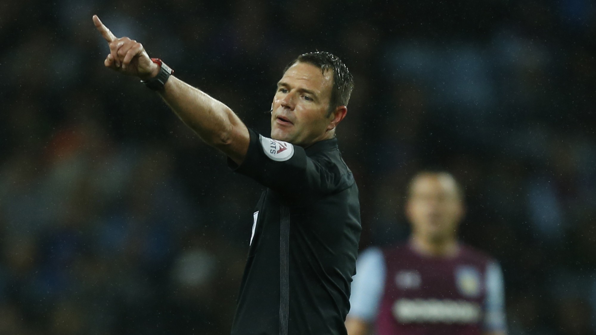 Man in the middle | James Linington | Swansea