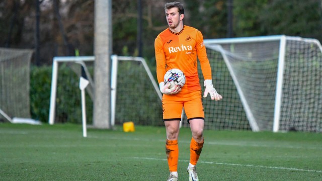 Archie Matthews makes Penybont loan move | Swansea