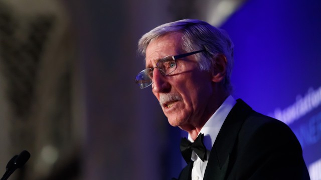Swansea City great Cliff Jones receives MBE | Swansea