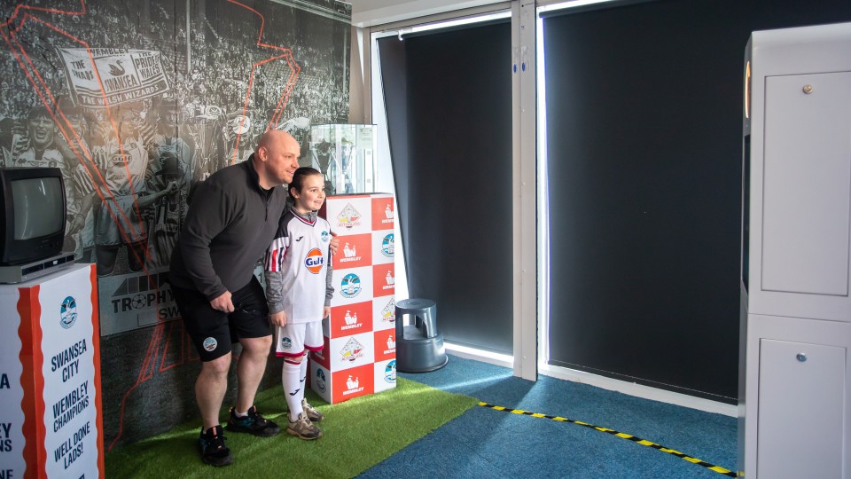 Gallery | 1994 Autoglass Trophy celebrations | Swansea