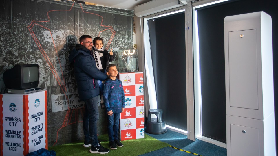 Gallery | 1994 Autoglass Trophy celebrations | Swansea