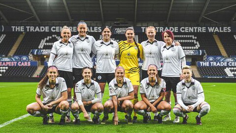 Swansea City Ladies team photo | Swansea