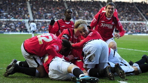 Shefki Kuqi goal celebration 16x9 | Swansea