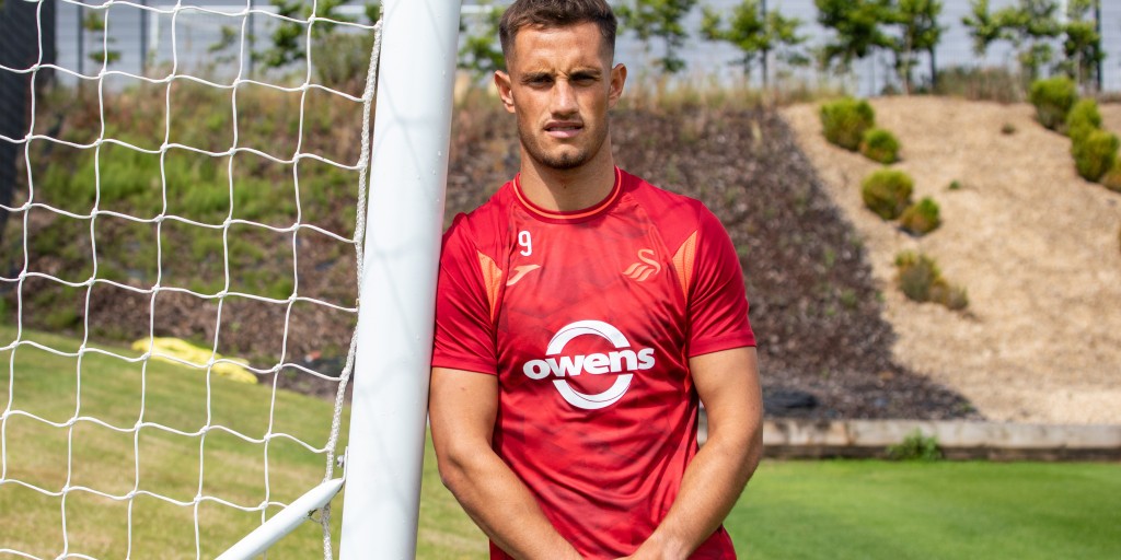 Jerry Yates | I hope I can adapt quickly and help the team | Swansea